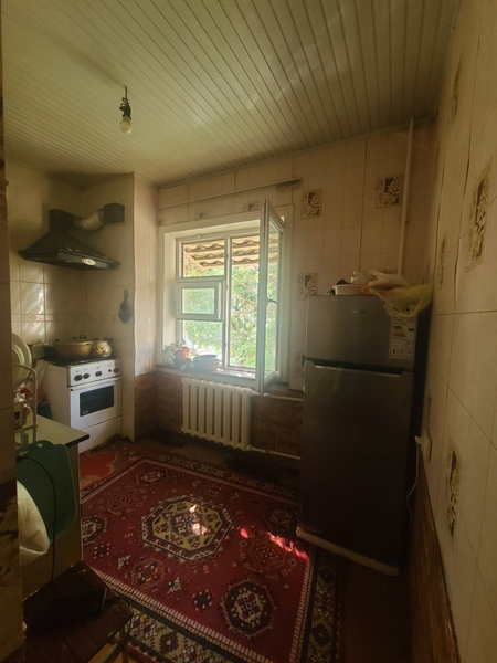 Квартира в Юнусабад 19 кв. 1/2 комнаты 3ий этаж 5 этажка