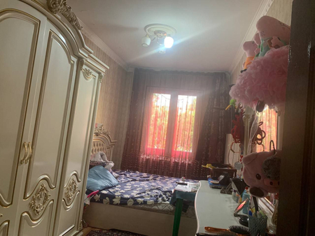 Yunusobod 7 kvartalda 2 xona 3 xona qilingan padvali bilan uy