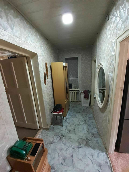 Максим горький срочно сдам 2 комнатную квартиру с обстановкой