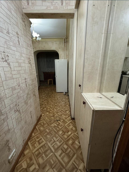 Продам 1/3/4 Буюк ипак йули Максим горький