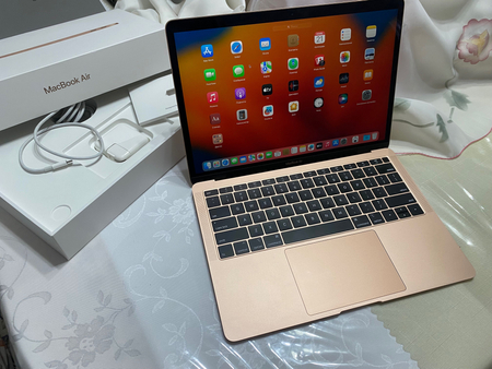 MacBook Air 2019 i5 8