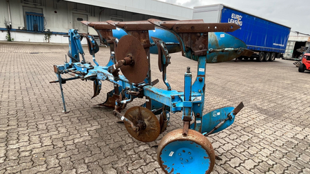 Lemken Opal 110 Claas, Case John Deere Belarus tortadi
