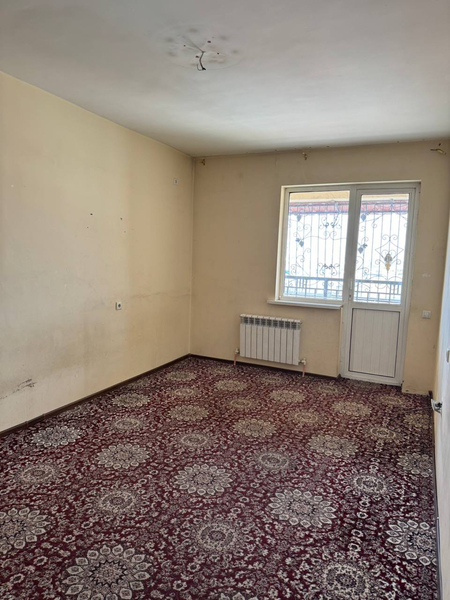 Самарканд Дарвоза Продаётся Срочно однокомнатная квартира