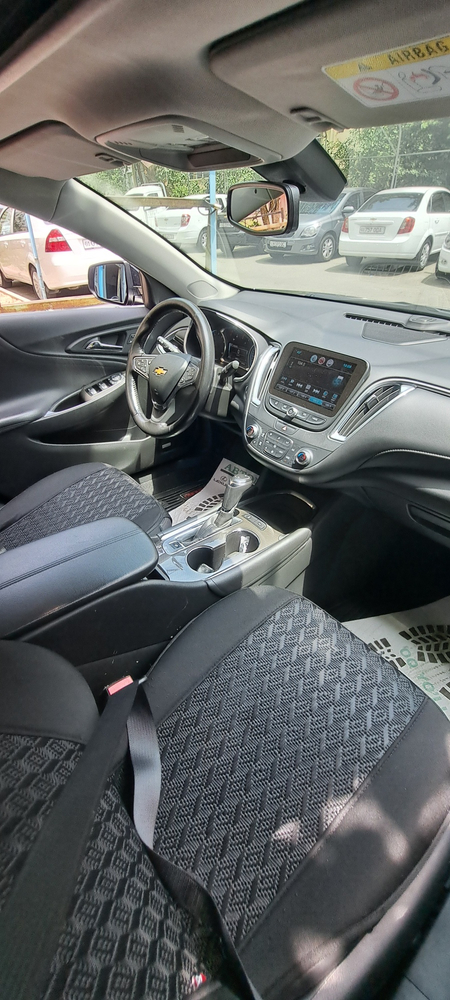 Malibu 2.4 qora 2018.