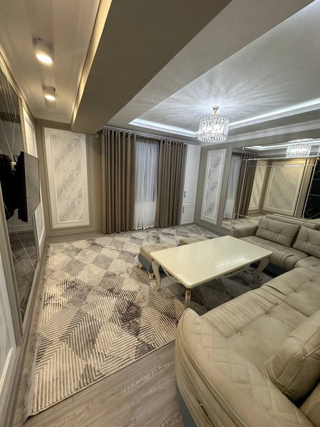 Срочно сотилди 2/2/8 Гагарина 60м²