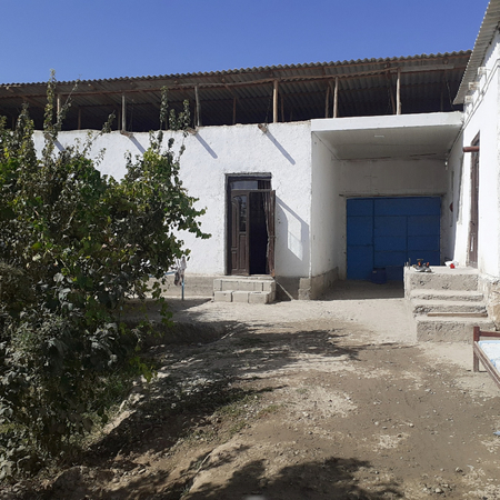 Sirochniga uchastka sotiladi