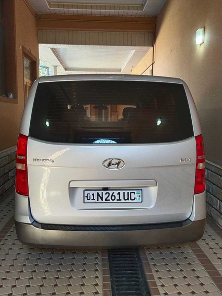 Hyundai Starex H-1 SOTILADI
