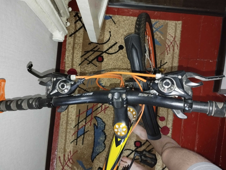 Велосипед SixFlags в хорошем состоянии. Переключение скоростей Shimano