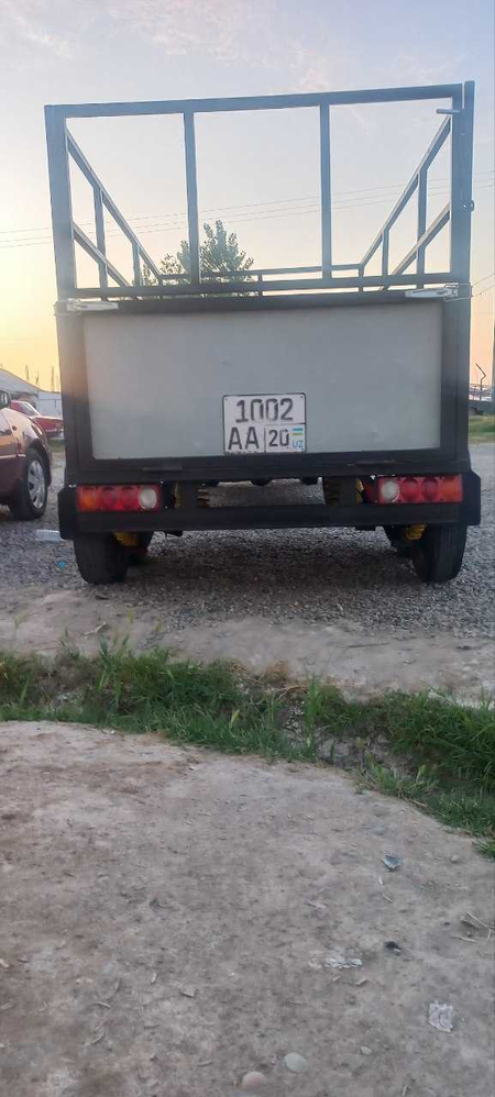Автомобиль Нива урбан с прицепом