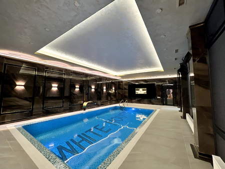 White house premium
