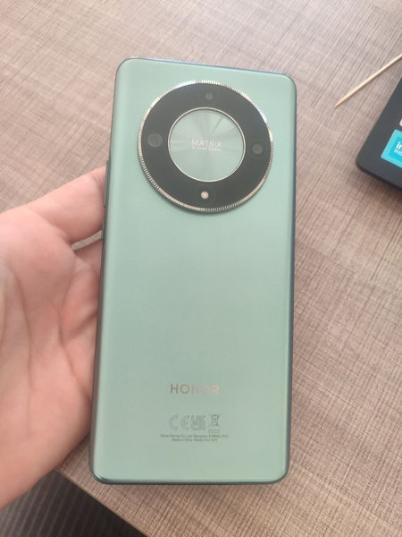 Honor x9b 8/256 sotiladi