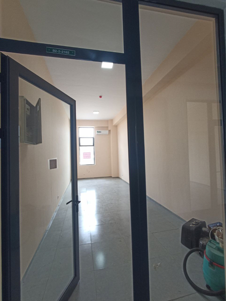 Srochna sotiladi Tashkent ideks pod ofis 28m2
