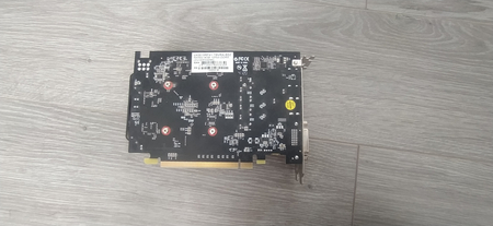 продам Radeon RX560