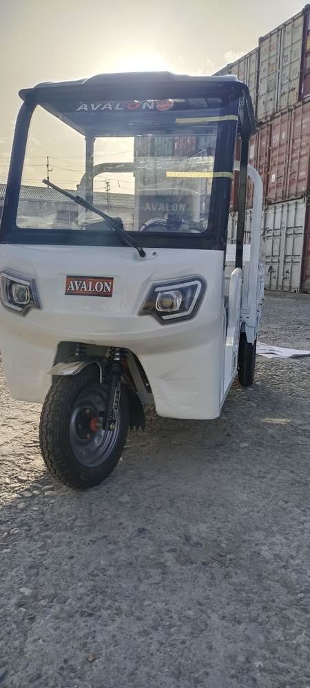 Yarim kabina motorollar