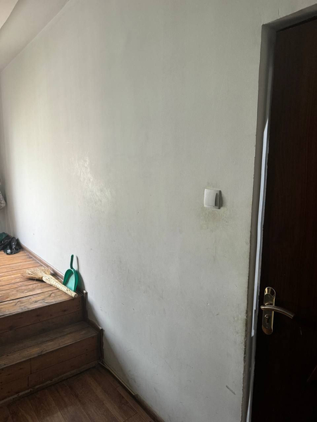 Сергили 8 2  хона 65 кв метр карзинкани оркаси 7 этаж  60 $ ками