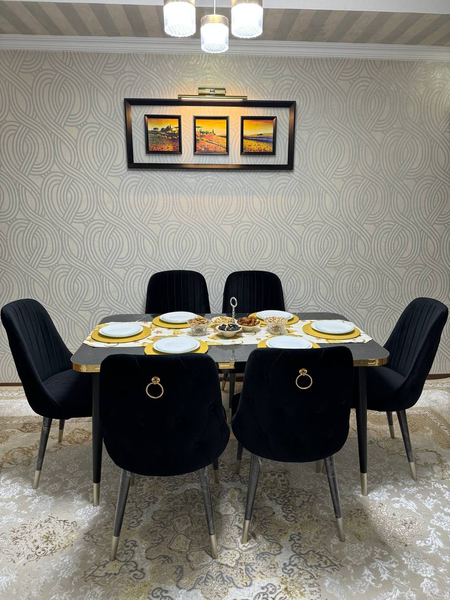 Продается стол и 6 стульев