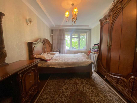 Купить квартиру в Ташкенте 3/2/4  на Юнусабадском р-не.Недорого(J2560)