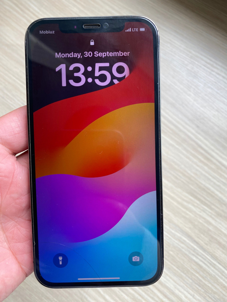 Yangi holatdagi iPhone 12 Pro