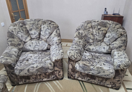 Диван с креслами
