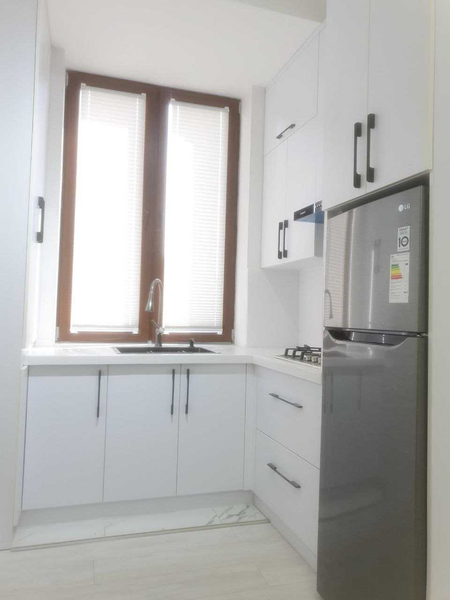 Продается Люкс 2х комн квартира Ц2, 40 м2, Басри Баба Алайский, (7144)