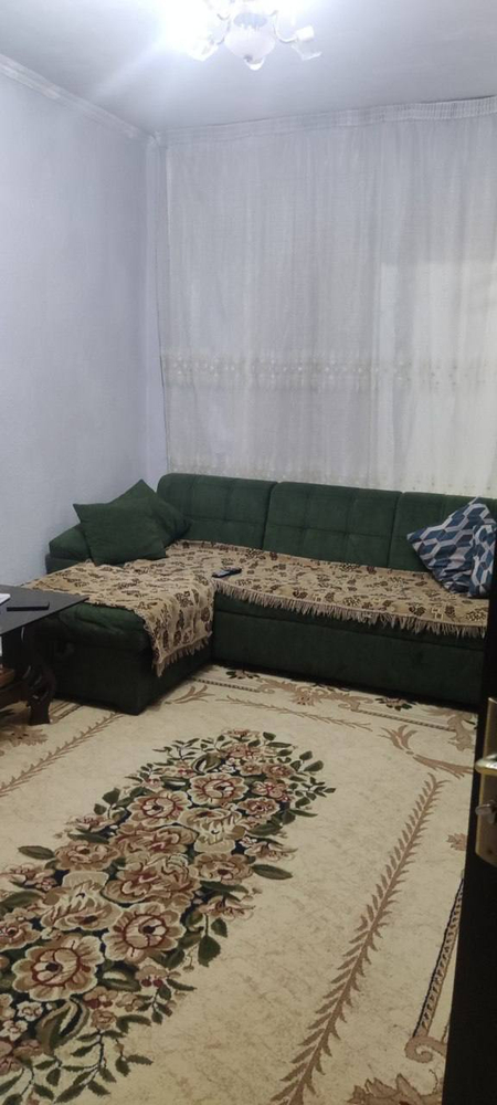 Axmad Yugnaki Kvartira sotiladi 2/2/5 balkon 2x6 ipoteka Xizmati bor