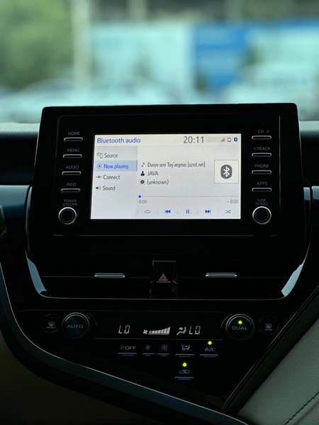 Toyota Camry GLE hybrid