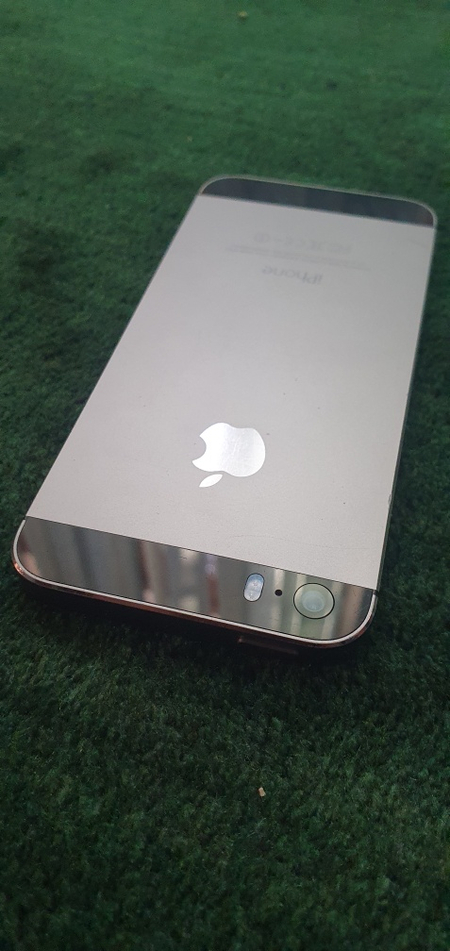 IPhone 5s zor holatda