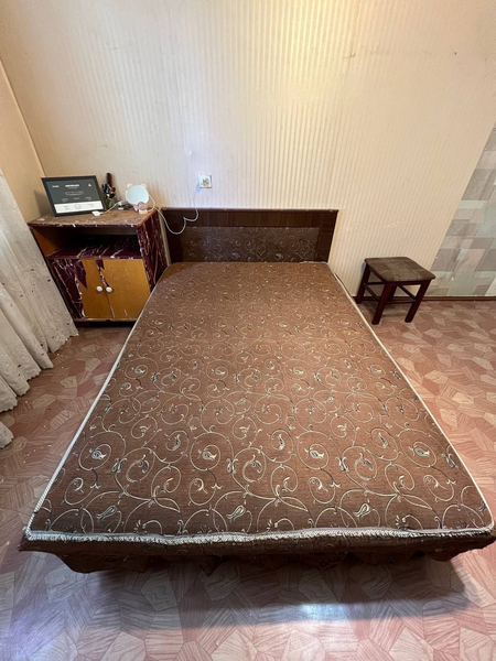 Срочно продаю кровать.