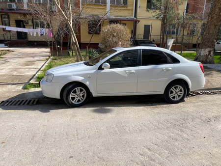 Lacetti 1.8 AT oq 3-pozitsiya