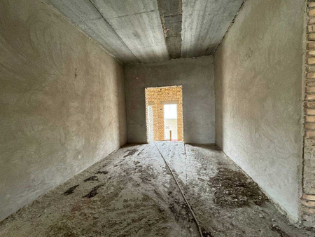 5 sotiqli qurilishi tugallanmagan sotiladi.