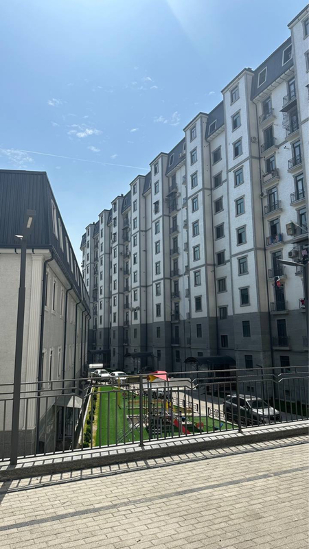 Yunusobod 11 2 Etaj 120kvadrat kadastrli uy sotiladi
