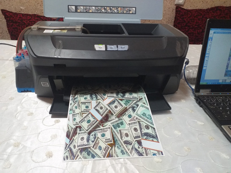 Epson r270 б/у Сотилади 1 млн