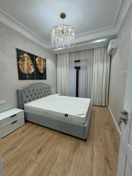 Toshkent sity. Bolevard. 2/6/7. 64m2.