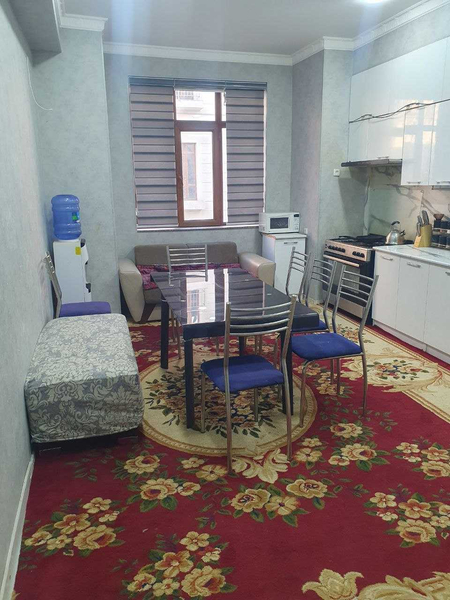 Долгосрочная аренда 3 комнат + большая кухня полностью укомплектована