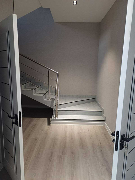 Продается коттедж 4 комнаты,кухня,мансарда 1,5 соток новый дом (207)
