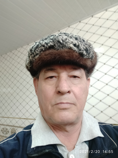Шерозий, сур, каракул терисидан янги тикилган папоқлар