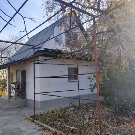 Продается дача в районе Янги Узбекистан