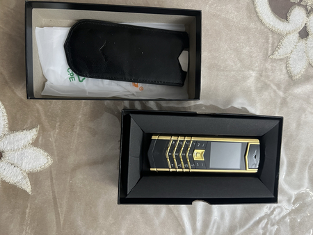 Vertu Gold ideal