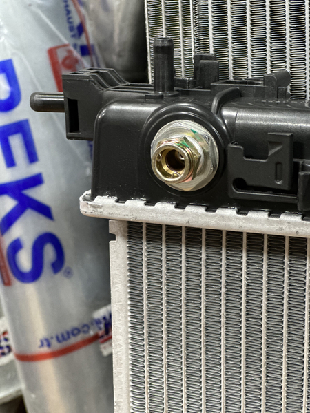 Radiator spark Gm
