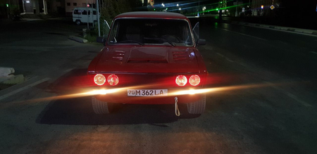 Moshina Jiguli 2106
