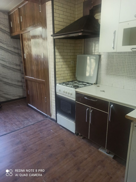 Продается своя 3/3/4 в 3 микрорайоне Чирчик