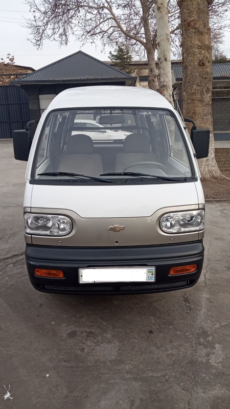 Сотилади Damas VAN