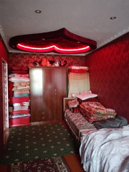 Продам дом (около Регистана )