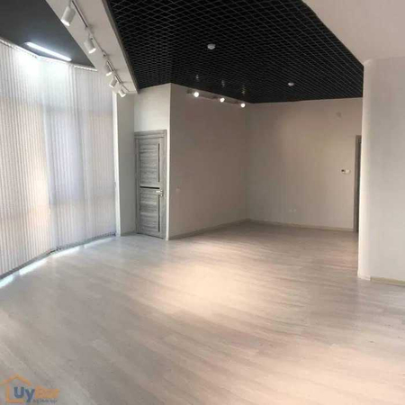 Сдается нежилое помещение 1160м2 ул.Нукусская Ор-р:Piramit Tower (ХМЕ)