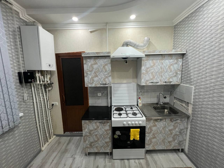 Продаю 2 х ком квартира на 3 этаже новостройка, Фрунзе