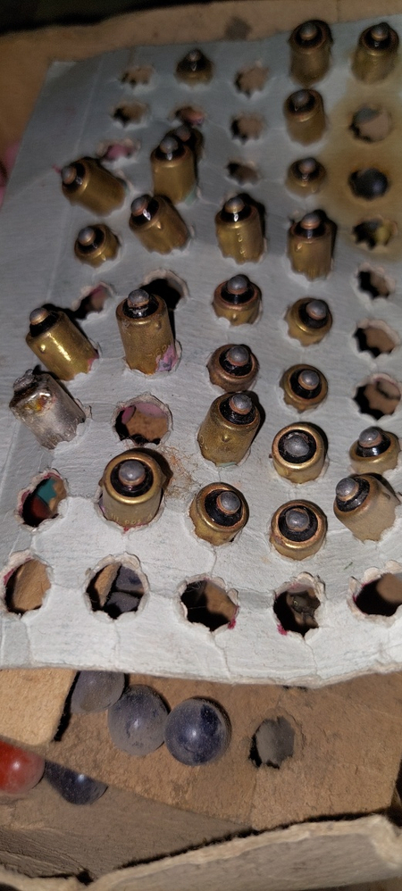 Лампочки 6.3 вольт, 12 вольт . 24 волть