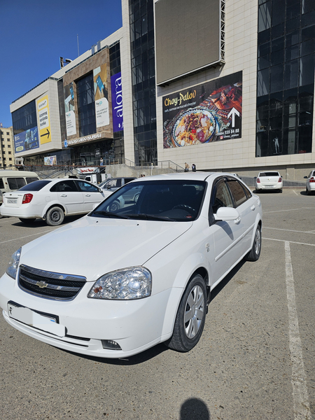 Chevrolet Ласетти 1.8