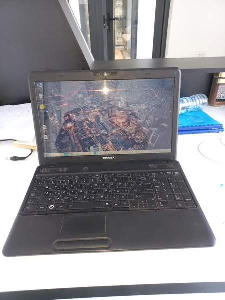 Srochna Notebook sotiladi