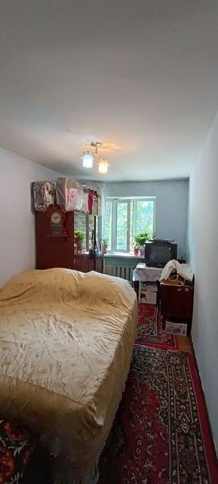 Новомосковская 99я школа 2комн 2эт кирпич рем/ср 52м² серединка 2*6м