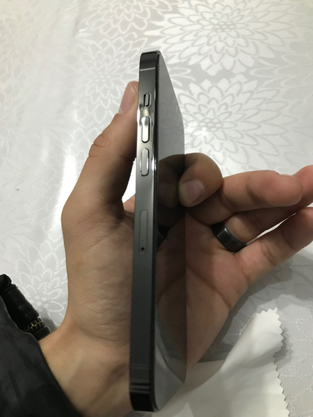 iPhone 14 pro space black
